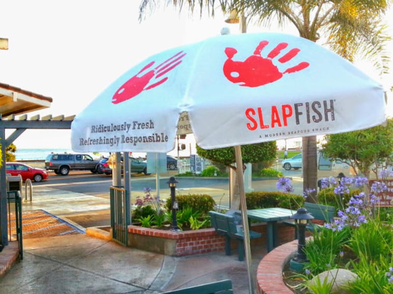 Commercial Patio Umbrellas Custom Printed For Your Brand